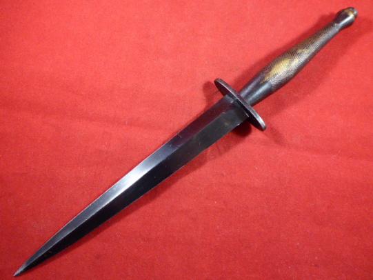 BOAS Militaria | WW2 2nd Pattern 'All Black' B2 FS Fighting Knife with ...