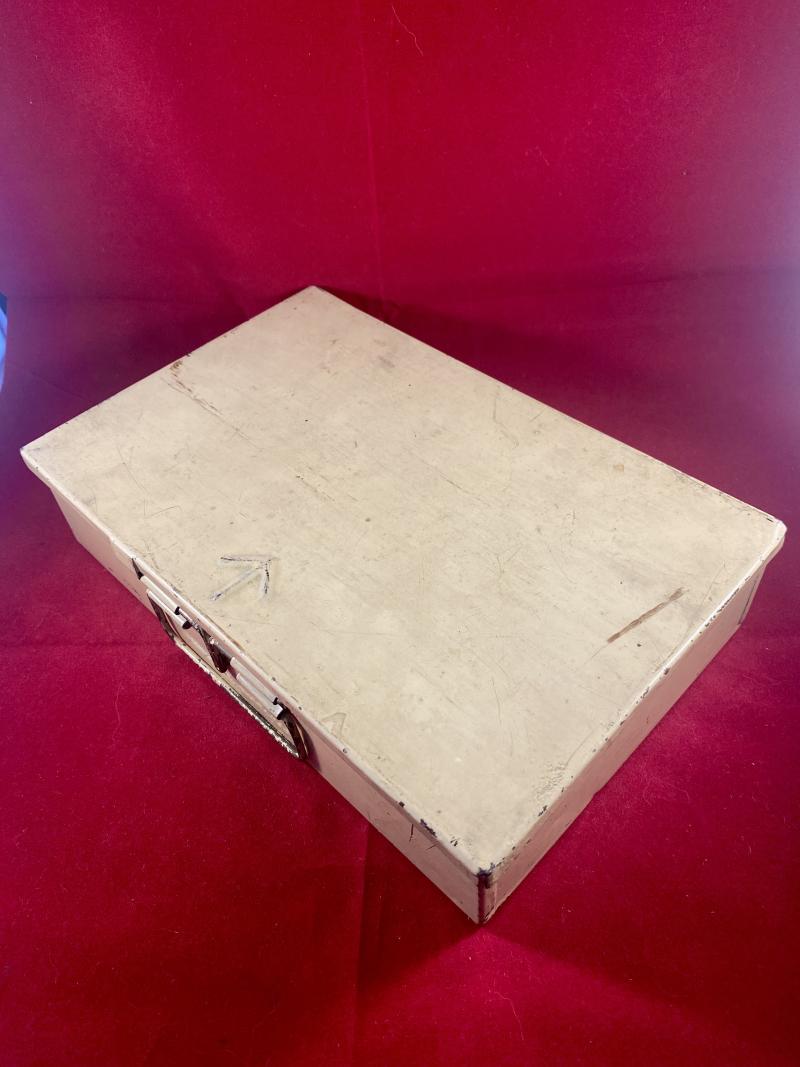BOAS Militaria | Useful WW2 British Military WD Arrow Marked 9.25” Wide Tin