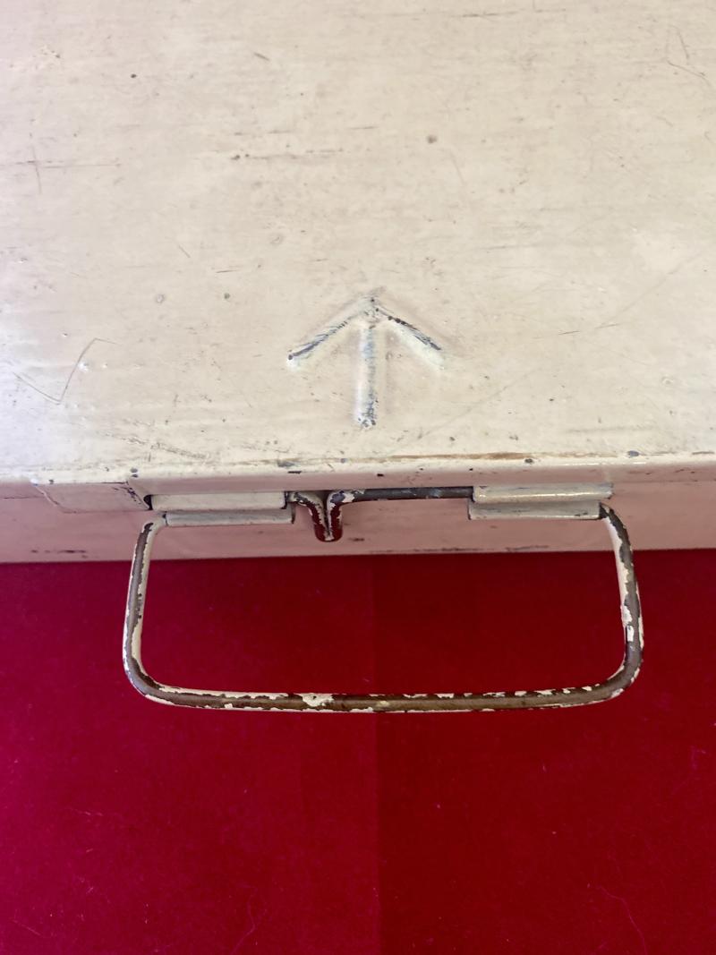BOAS Militaria | Useful WW2 British Military WD Arrow Marked 9.25” Wide Tin
